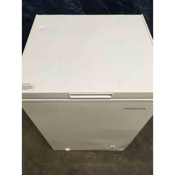 NEW! Little (3.5 Cu. Ft.) Chest Freezer in White, Insignia, 1-Year ...